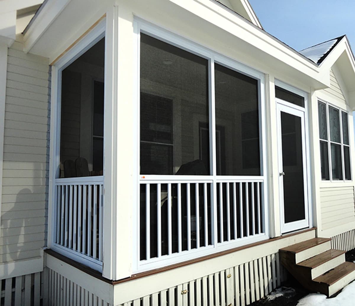 Integrated Screen Railings | Sunspace Sunrooms Corporate